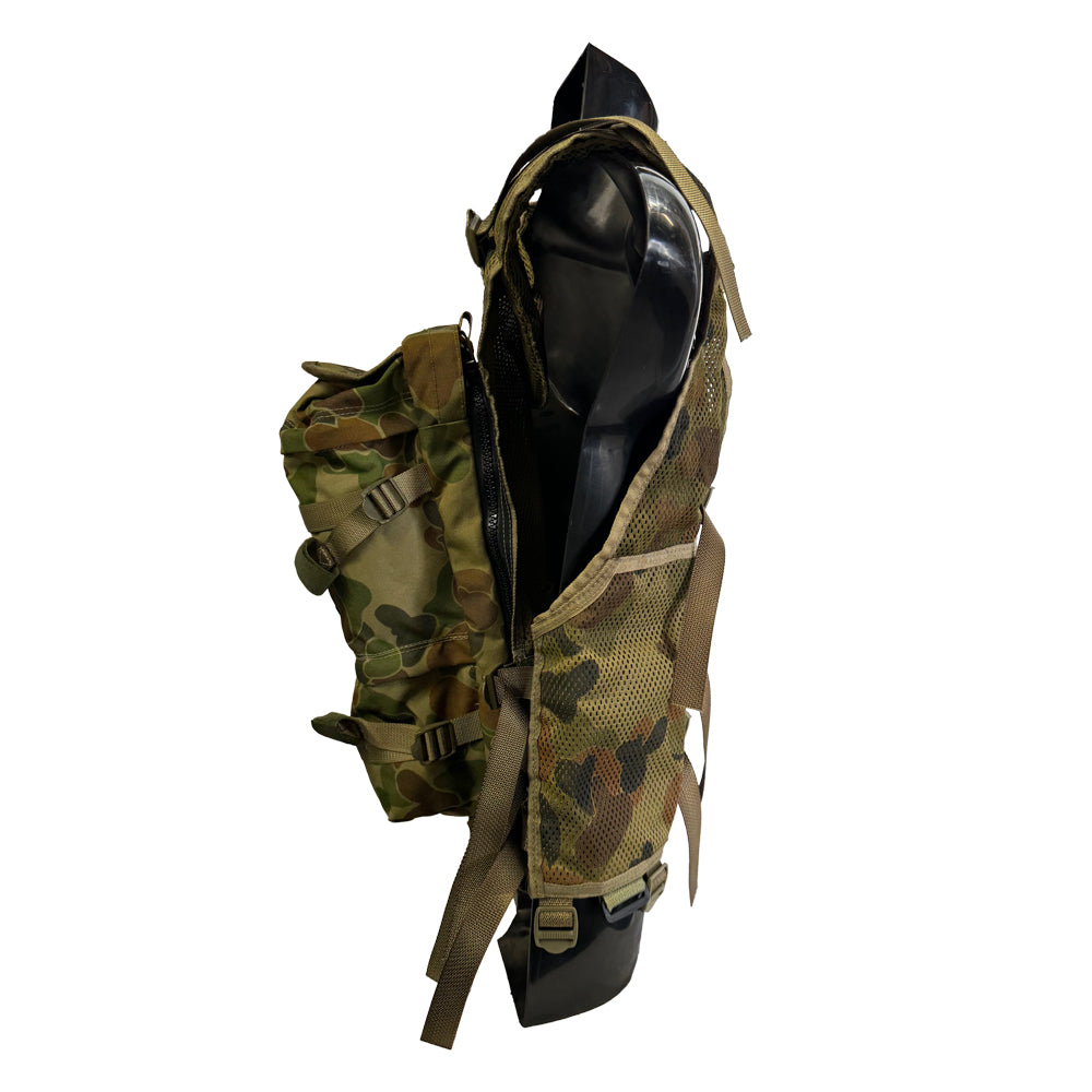 Original Australian Army DPCU Mesh Vest – The Outdoor Gear Co.